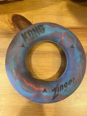 Kong | Dog | Kong Zinger Ring Toy Blue Red Marble 5 Across No Launcher ...